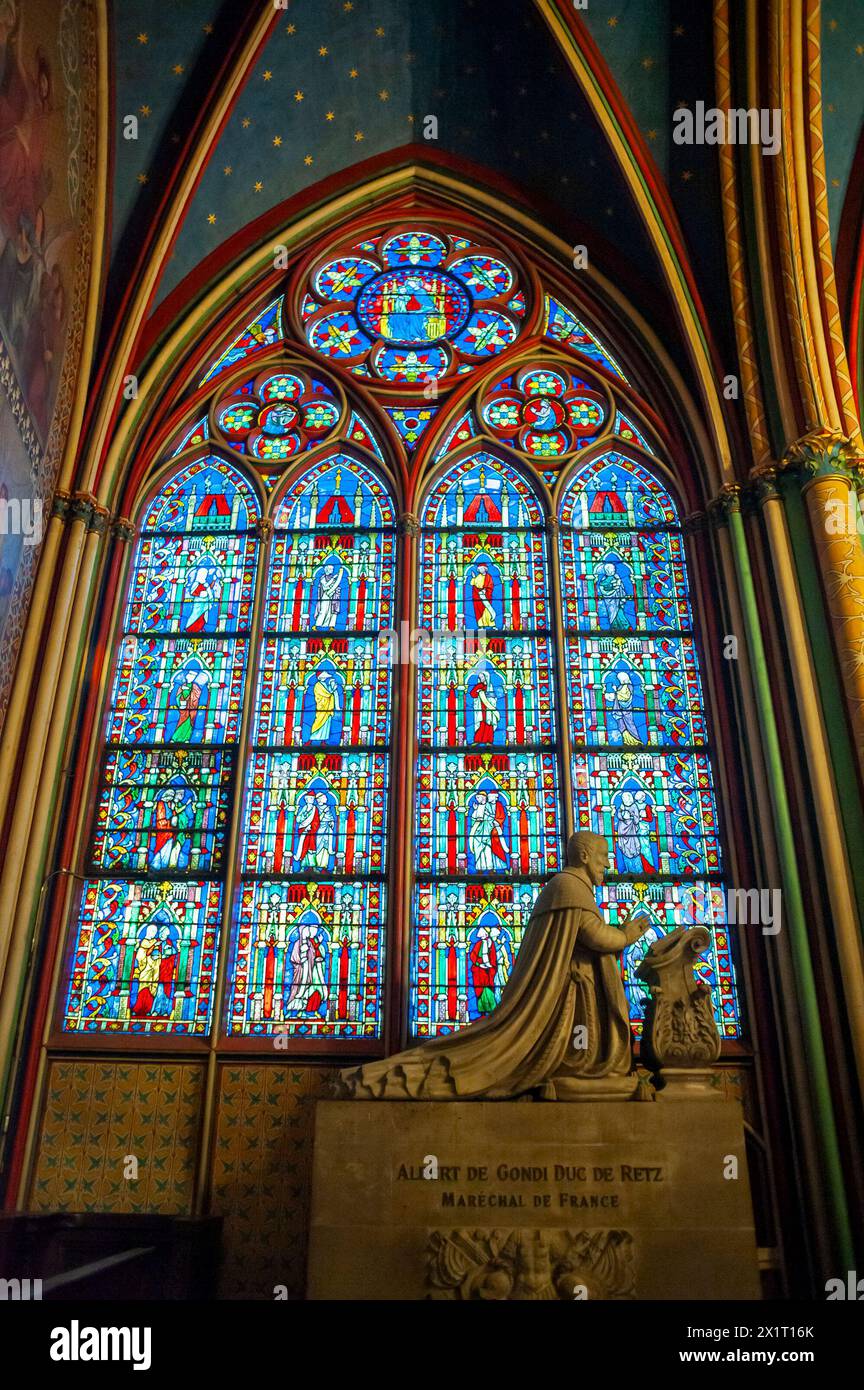 Monumental stained glass hi-res stock photography and images - Alamy