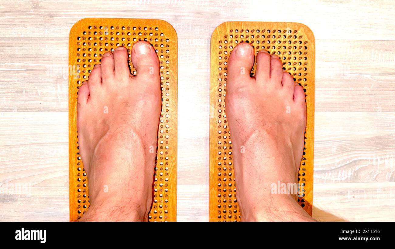 Toe boards hi-res stock photography and images - Alamy