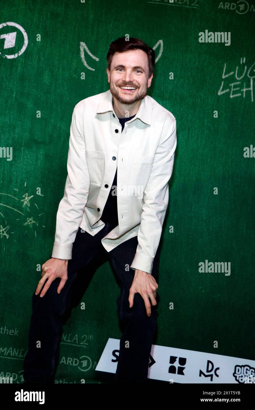 Phil Laude bei der Premiere der 2. Staffel der Fernsehserie Almania im ...