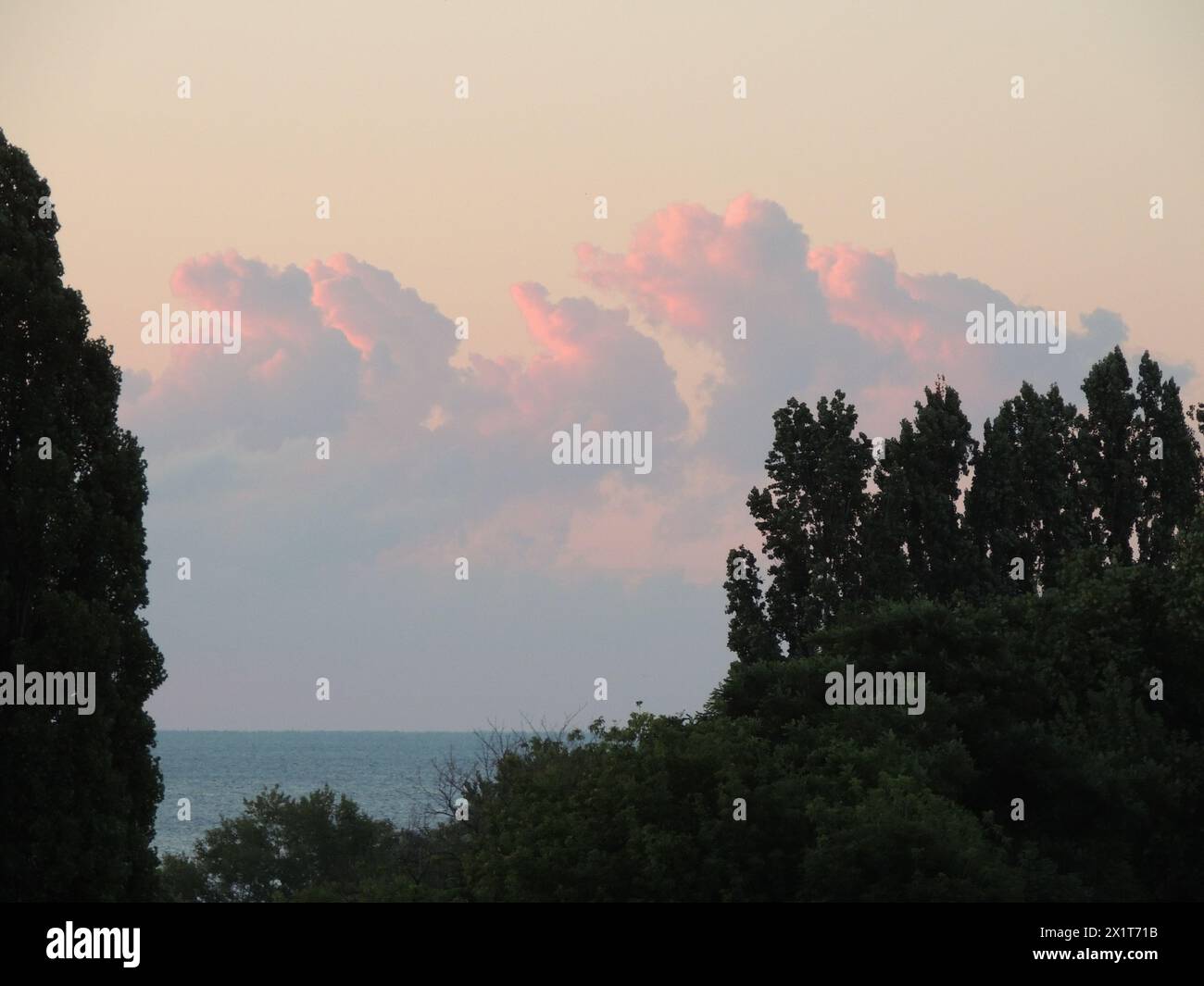 Dream sky hi-res stock photography and images - Alamy