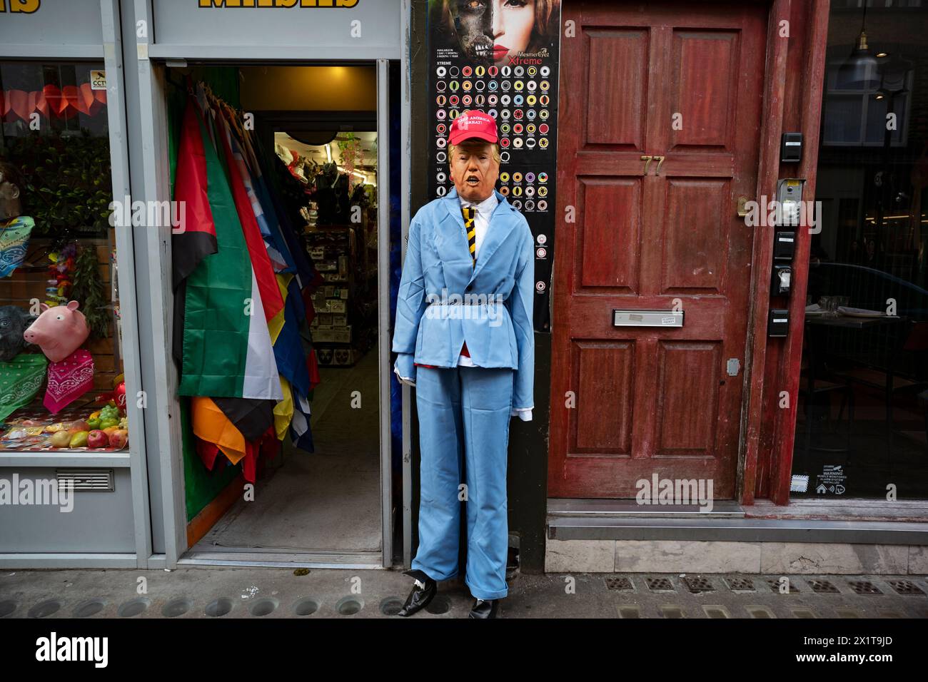 Soho 2024 hi-res stock photography and images - Alamy