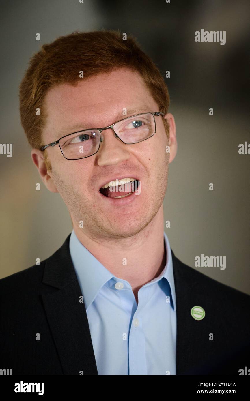 Parliament green party 2024 uk hi-res stock photography and images - Alamy