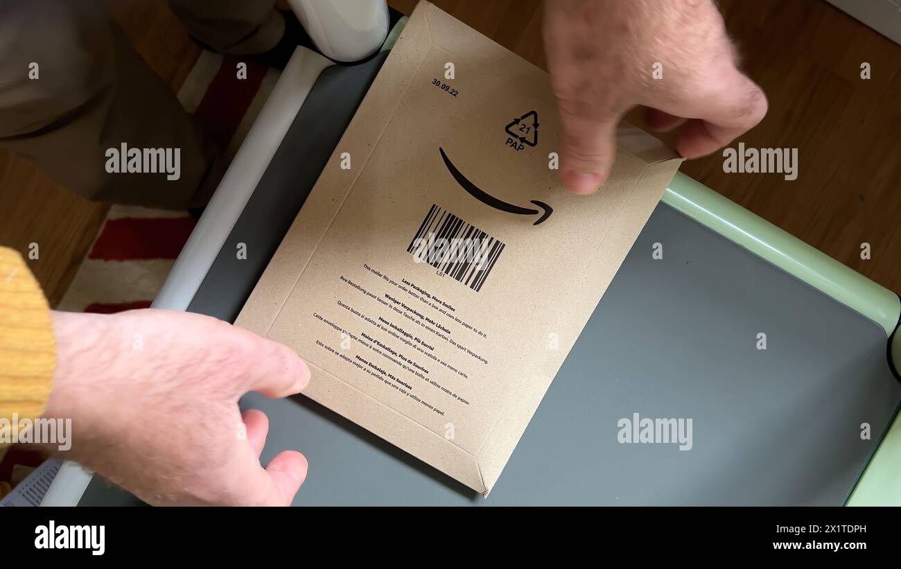 Itemidentification hi-res stock photography and images - Alamy