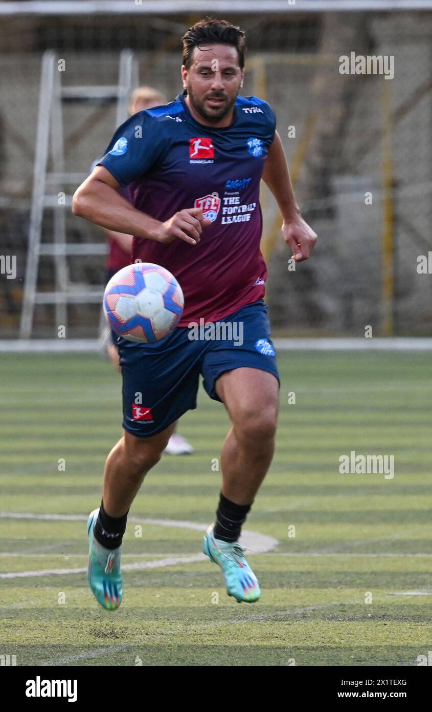MUMBAI, INDIA - APRIL 14: (EDITOR'S NOTE: This is an exclusive image of ...
