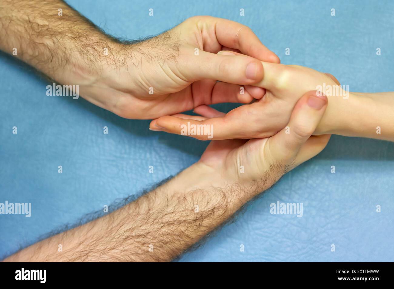 Metacarpophalangeal hi-res stock photography and images - Alamy