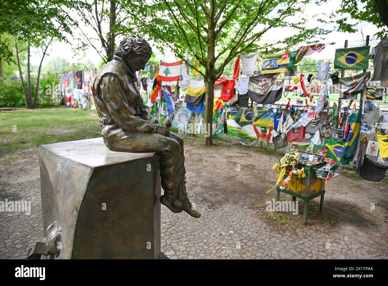 ©PHOTOPQR/OUEST FRANCE/Franck Dubray ; Imola ; 18/04/2024 ; Statue du ...