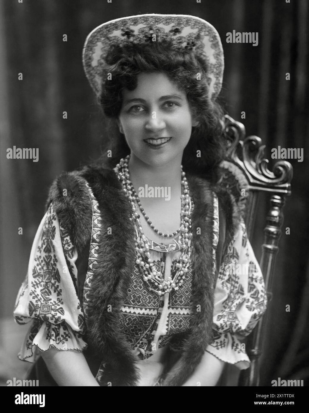 Lilly Walleni i titelrollen i Daria, Kungliga Operan 1907 Stock Photo ...