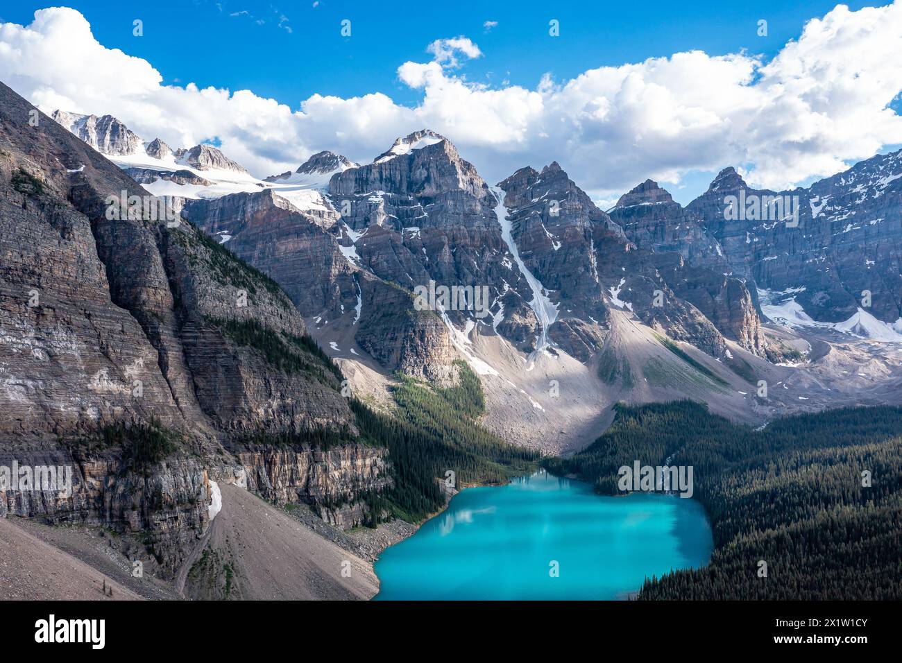 Moraine Lake in Banff National Park, Canada, Valley of the Ten Peaks ...