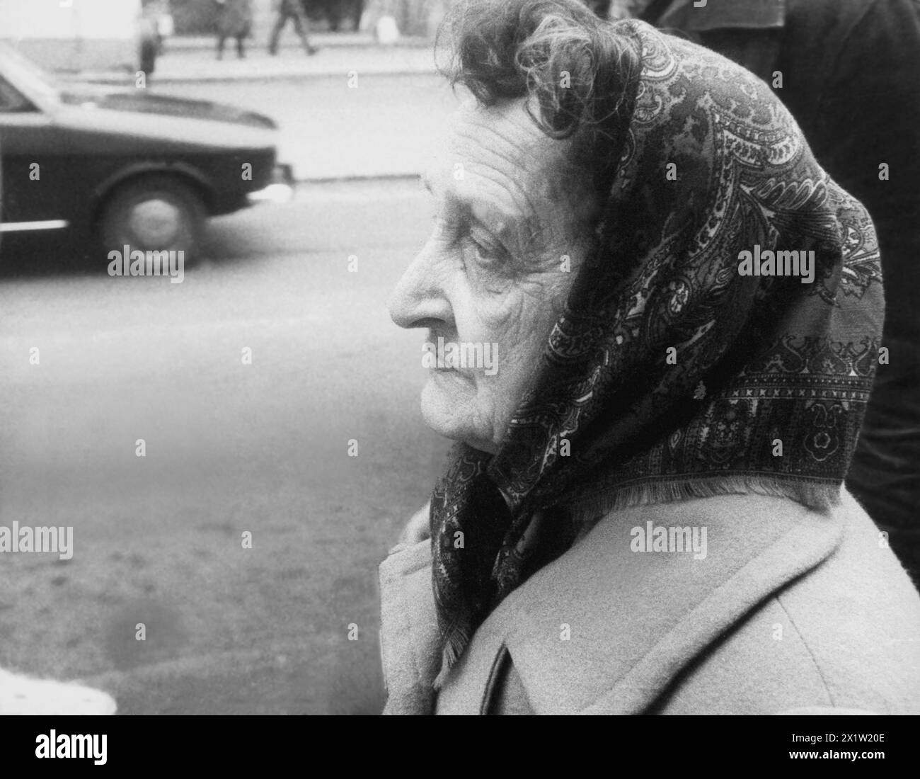 Portrait woman 70s sad Black and White Stock Photos & Images - Alamy