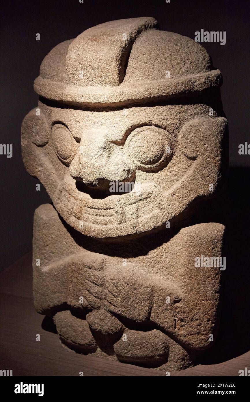 Stone statue from San Agustín Archaeological site, Museo del Oro, Gold ...