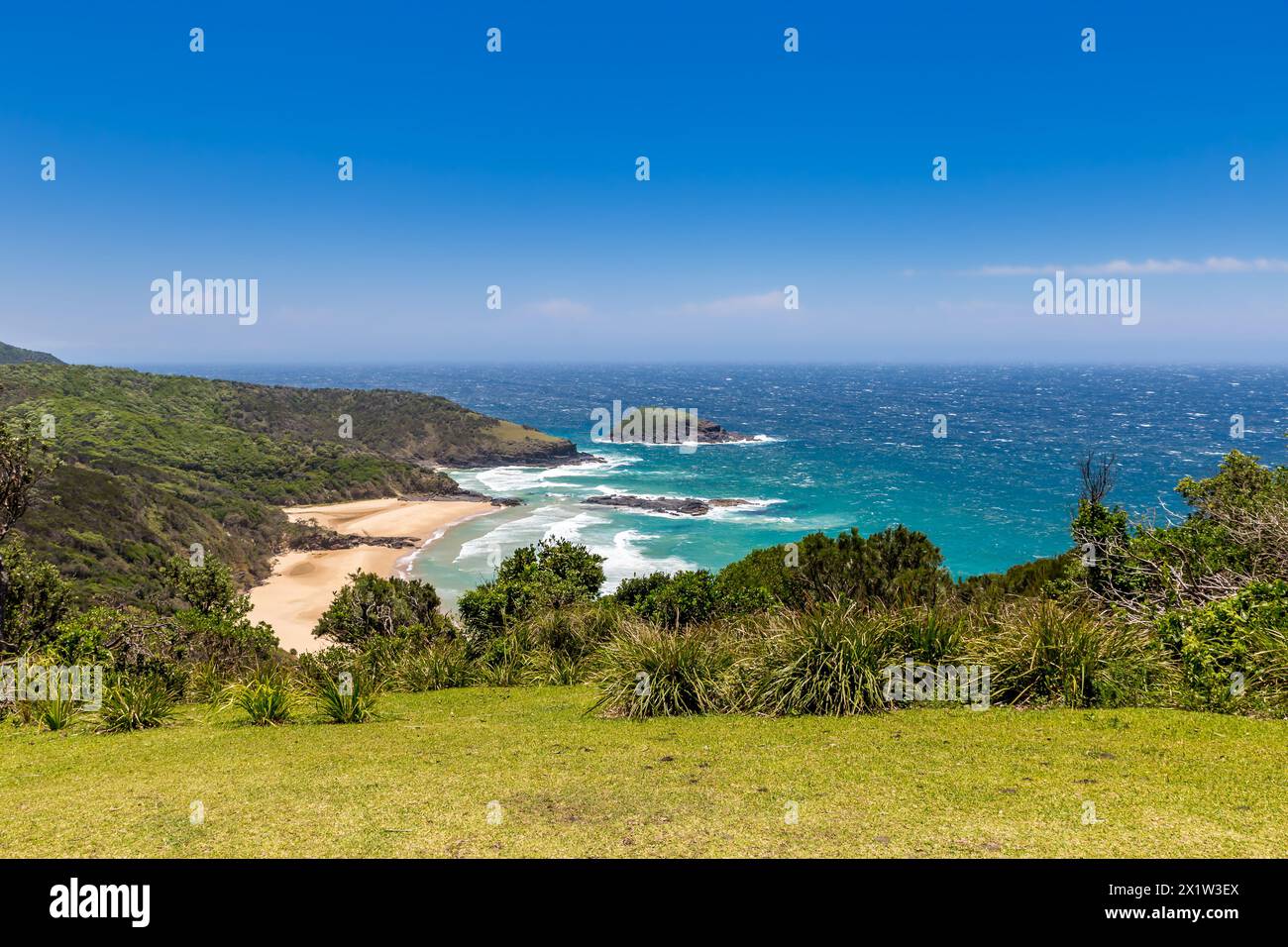 South Pacific Ocean Coast seen from Smoky Cape Picnic Area, New South ...