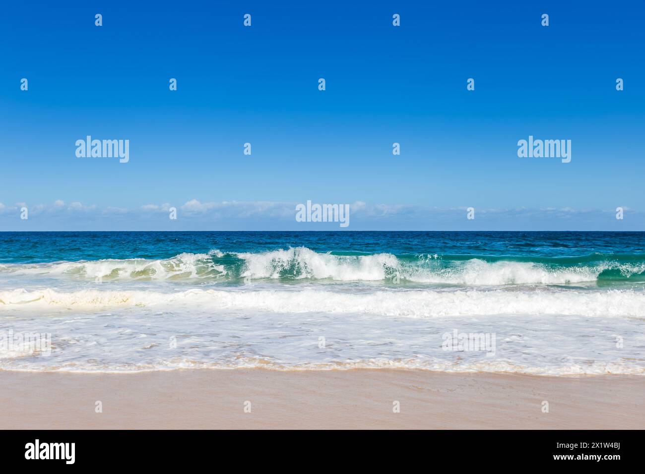 Ocean Waves at Sand Beach of Shoal Bay, New South Wales, Australia ...