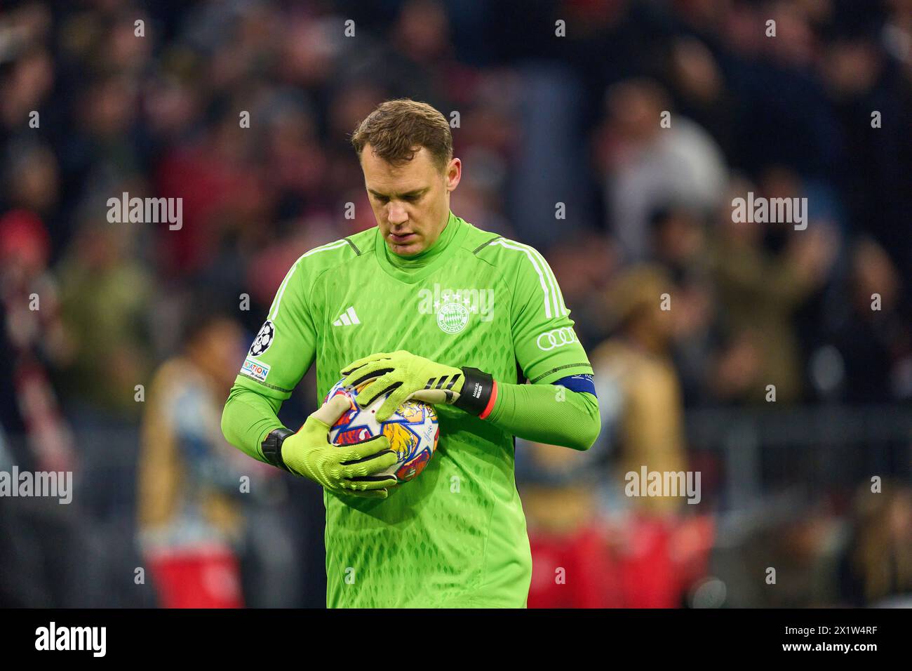 Manuel NEUER, goalkeeper FCB 1 in the quarter final match FC BAYERN ...