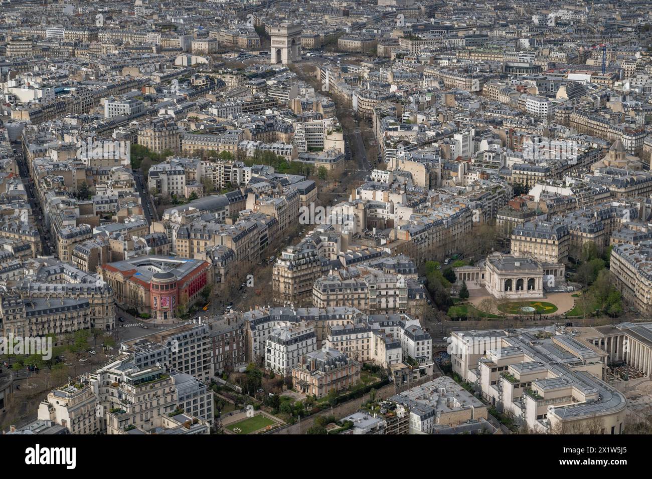 View towards arc de triomphe hi-res stock photography and images - Alamy