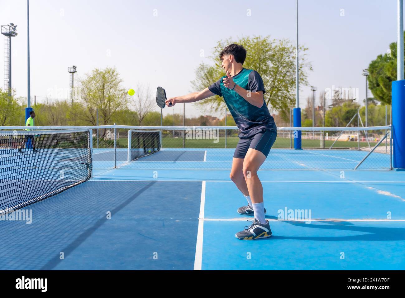 People playing pickleball hi-res stock photography and images - Alamy