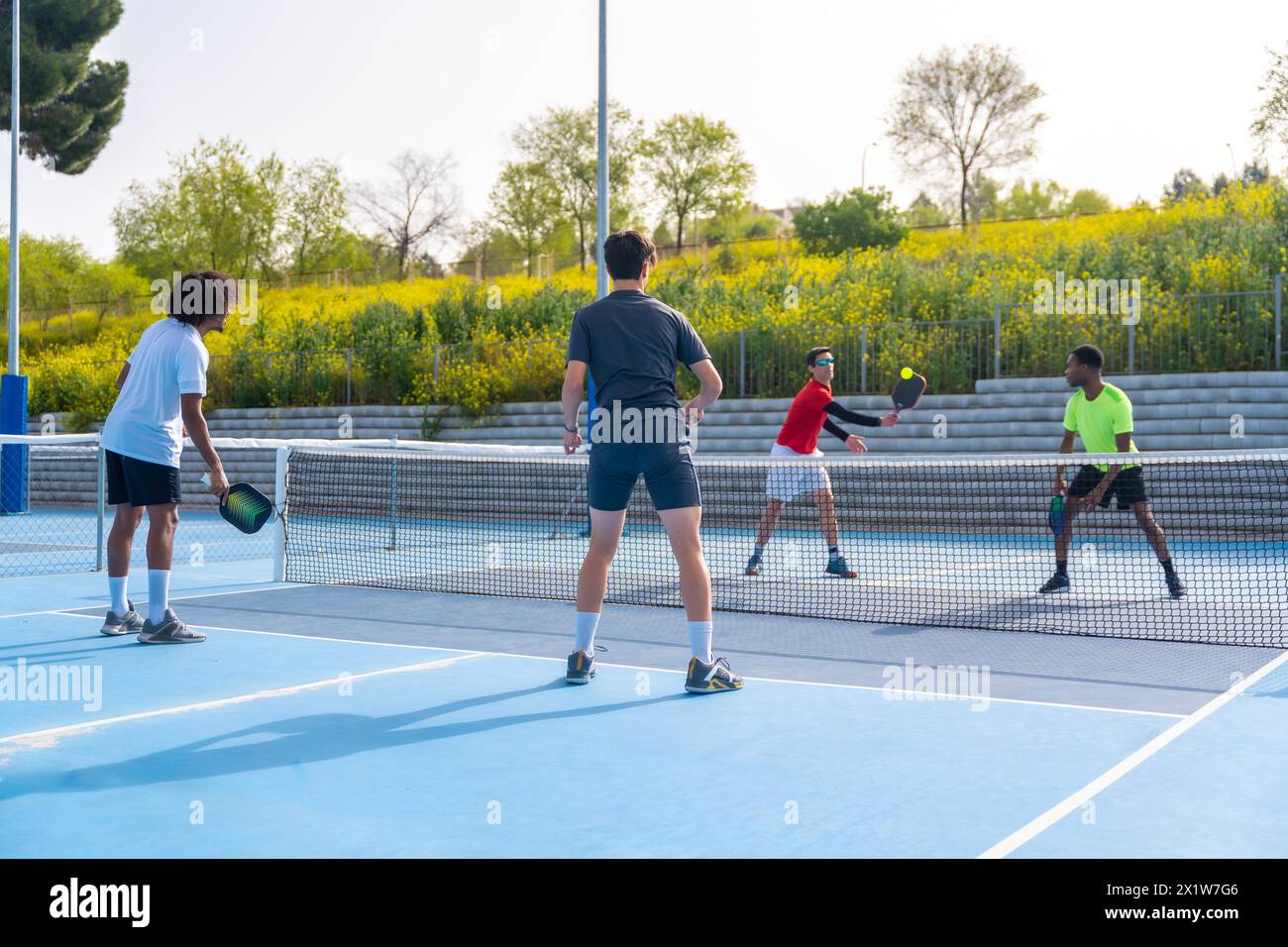 People playing pickleball hi-res stock photography and images - Alamy