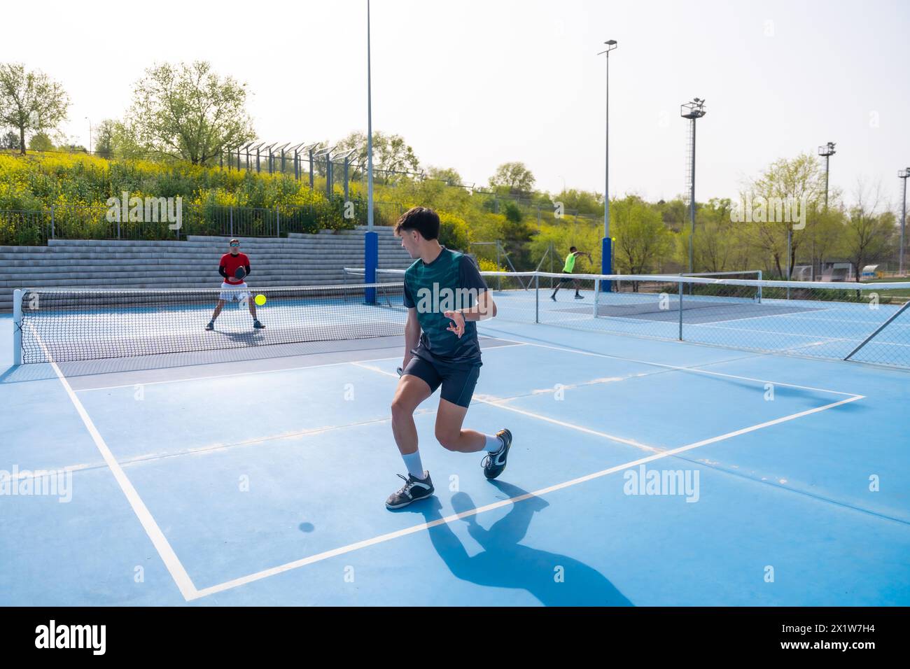 People playing pickleball hi-res stock photography and images - Alamy