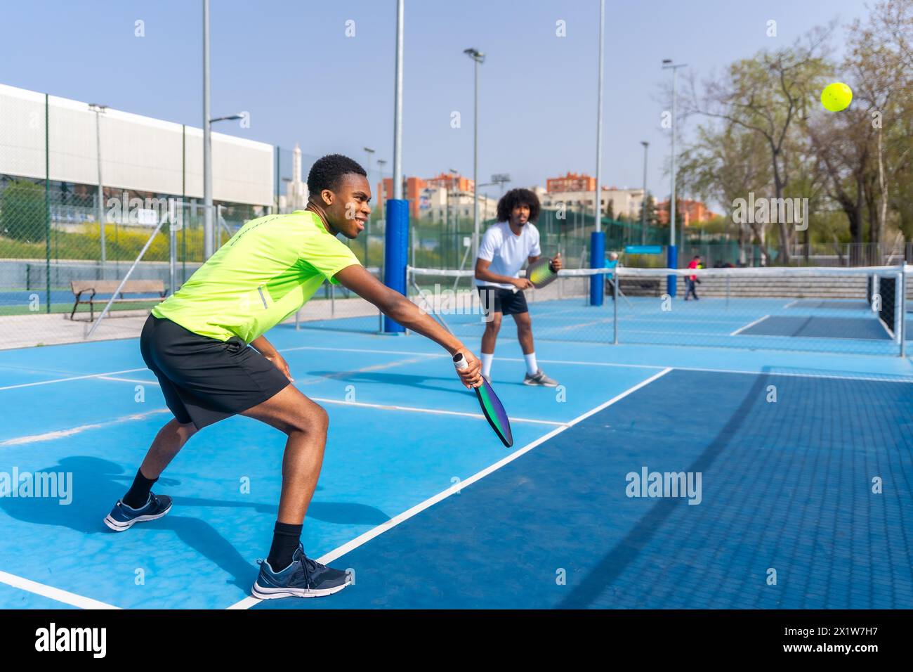 Full length photo afro hi-res stock photography and images - Alamy