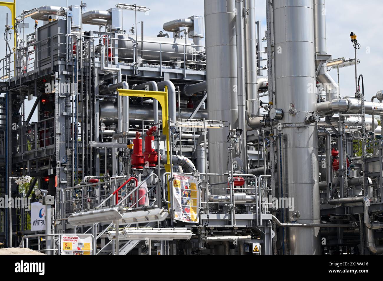Cologne, Germany. 18th Apr, 2024. A new bio-LNG plant is located at ...