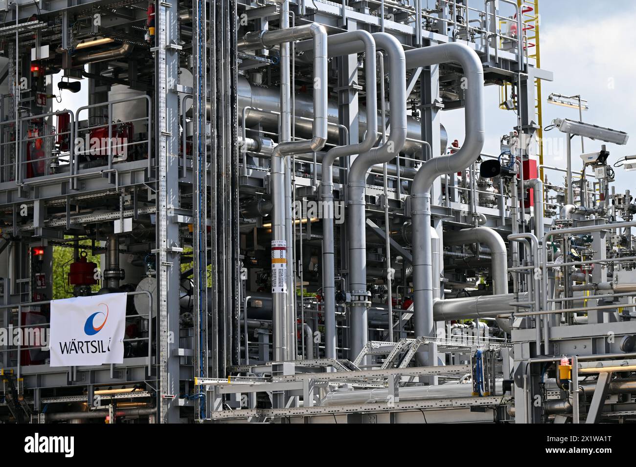 Cologne, Germany. 18th Apr, 2024. A new bio-LNG plant is located at ...