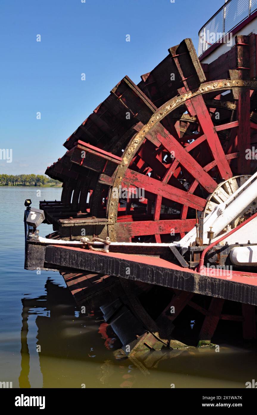 Detail of the wooden paddlewheel on the historic Belle of Louisville ...
