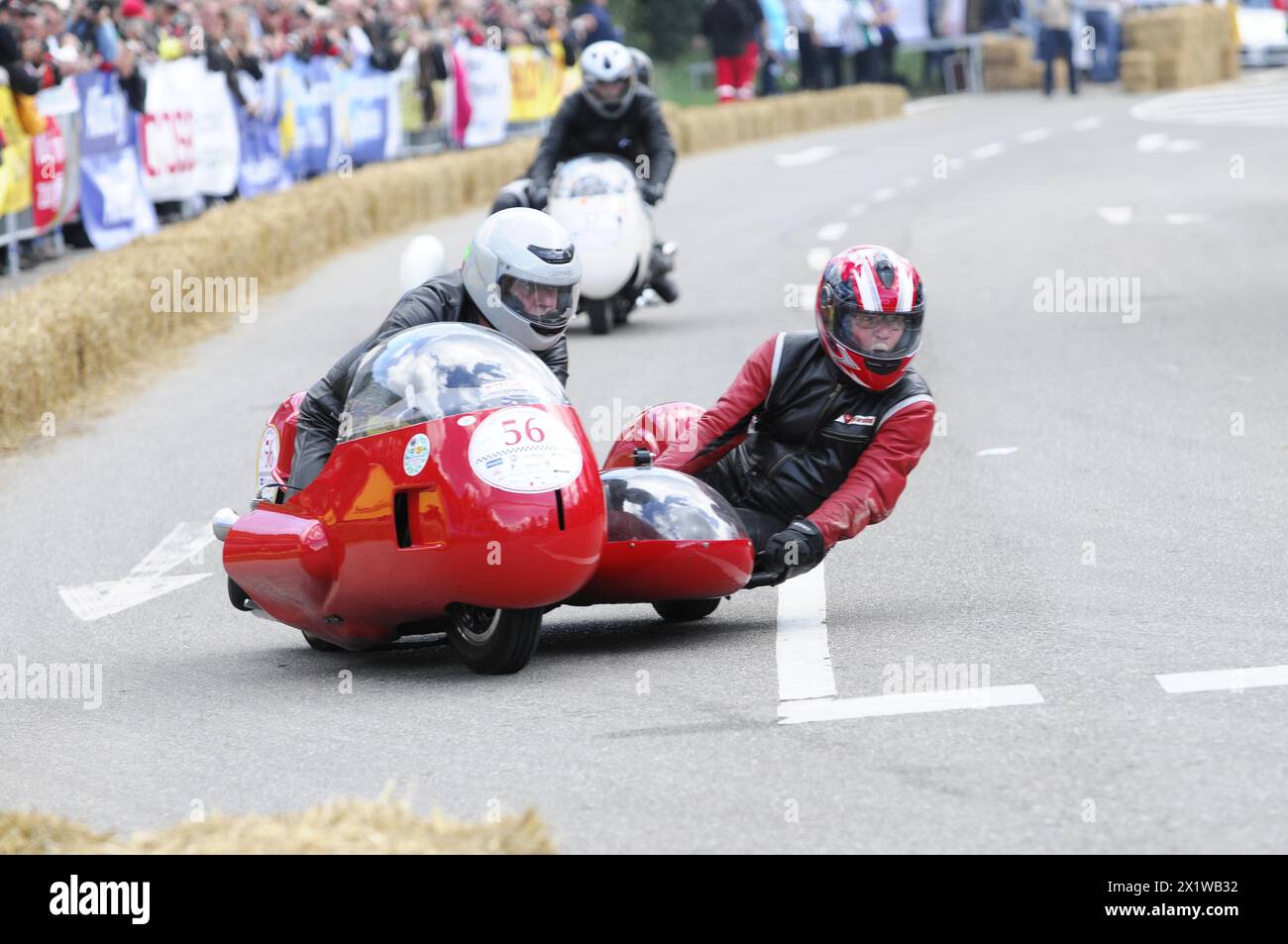 Five people on a motorbike hi-res stock photography and images - Alamy