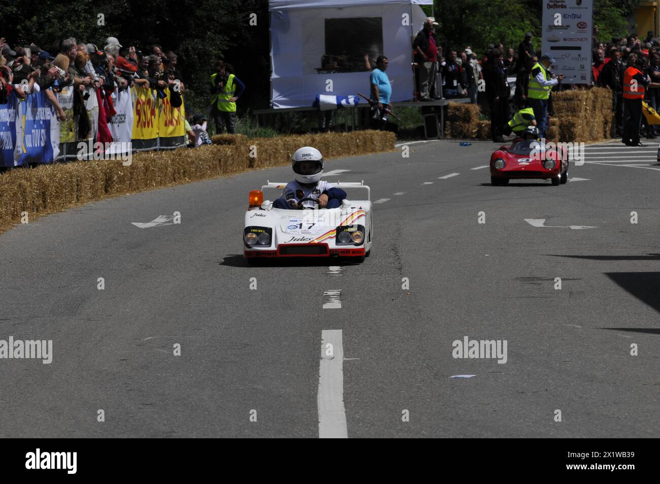 Miniature car racing track hi-res stock photography and images - Alamy
