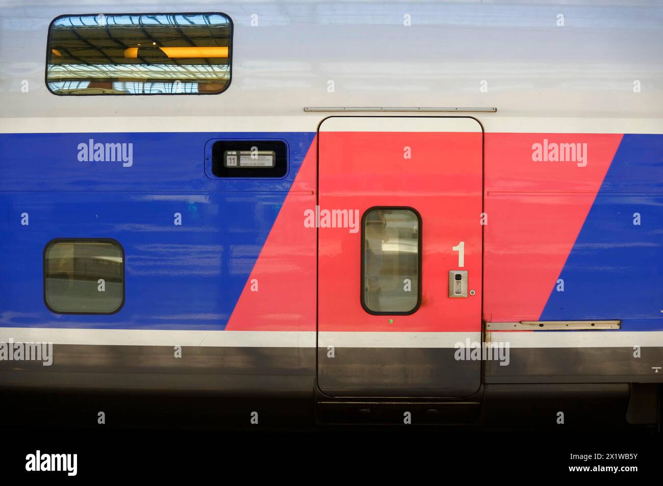 First tgv train hi-res stock photography and images - Alamy