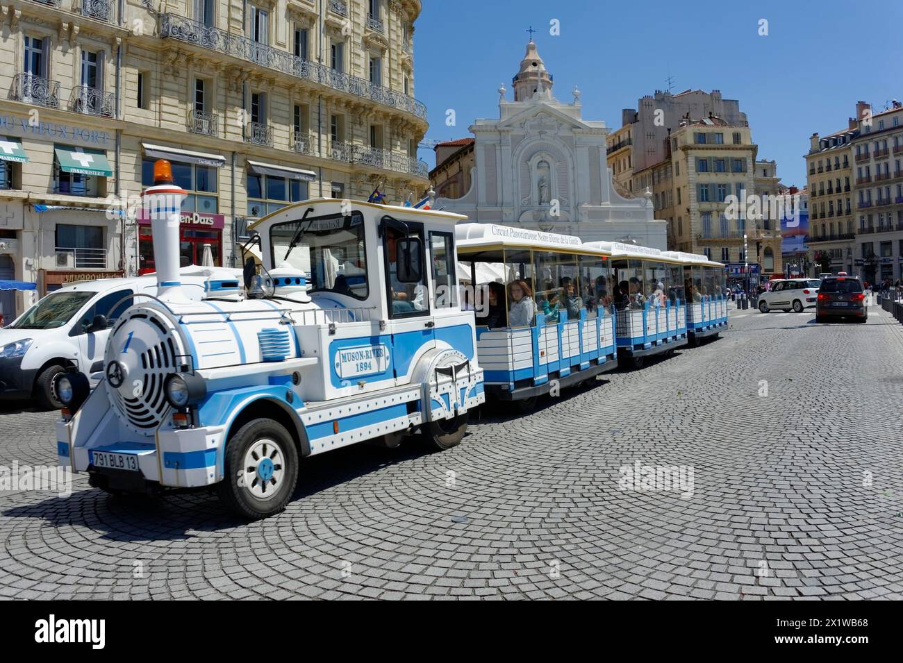 Blue and white tourist sightseeing train hi-res stock photography and ...