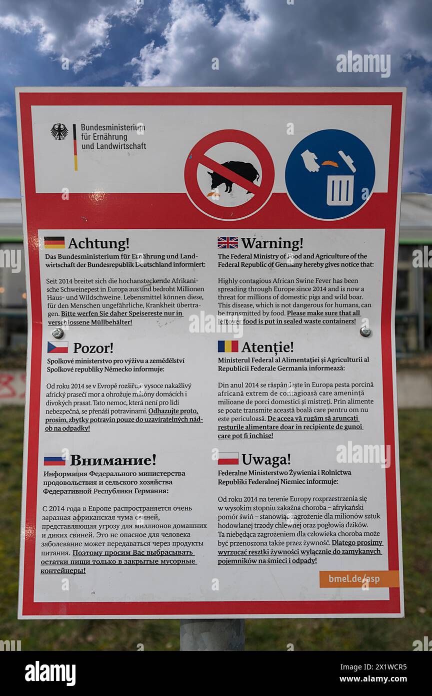 Warning sign of the Federal Government for nutrition against discarded ...