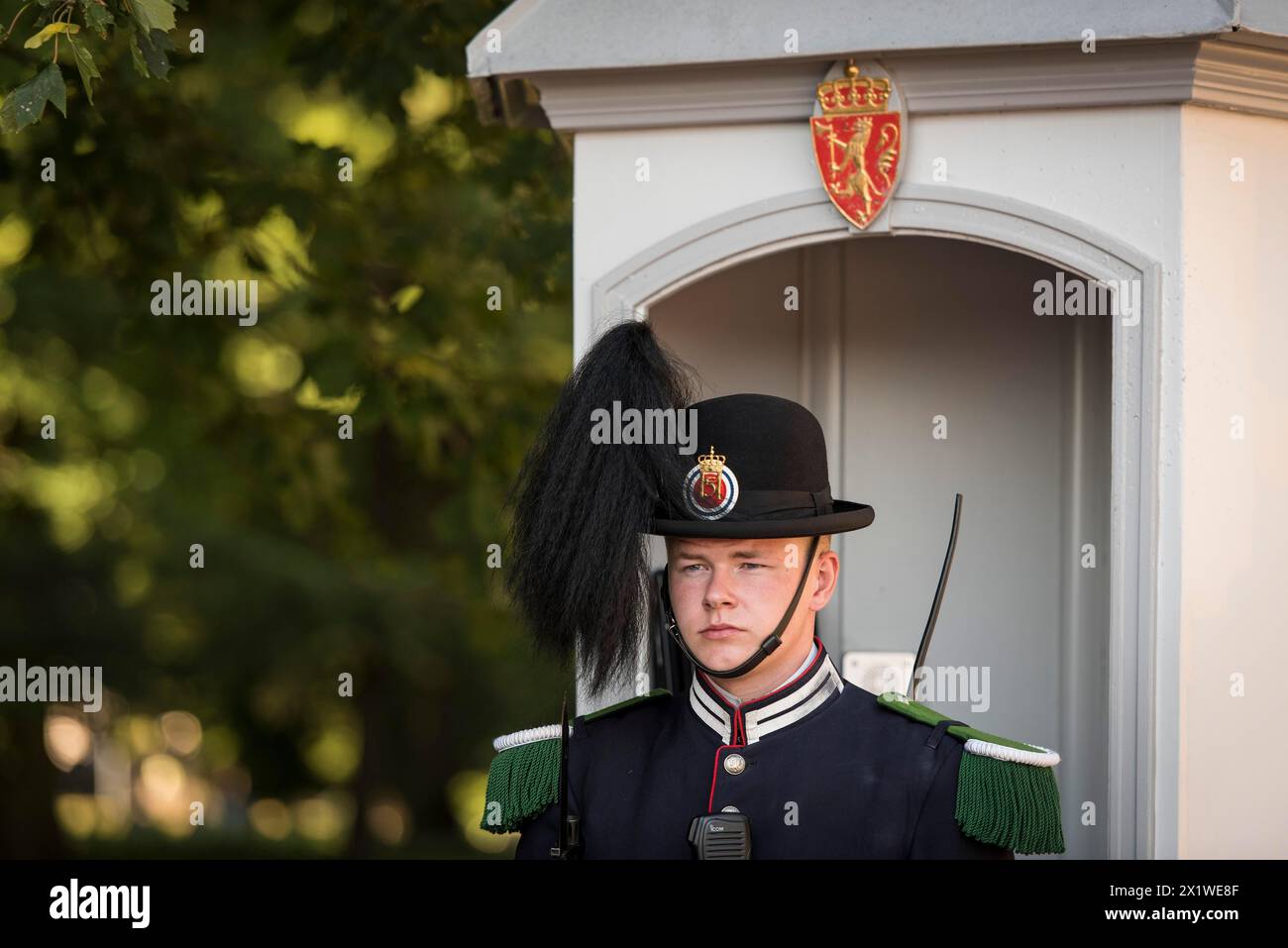 Norwegian royal guard hi-res stock photography and images - Alamy