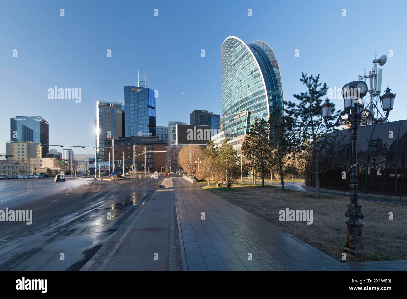 Morning sun at the Blue Sky Tower on Sukhbaatar Square, Chinggis Square ...