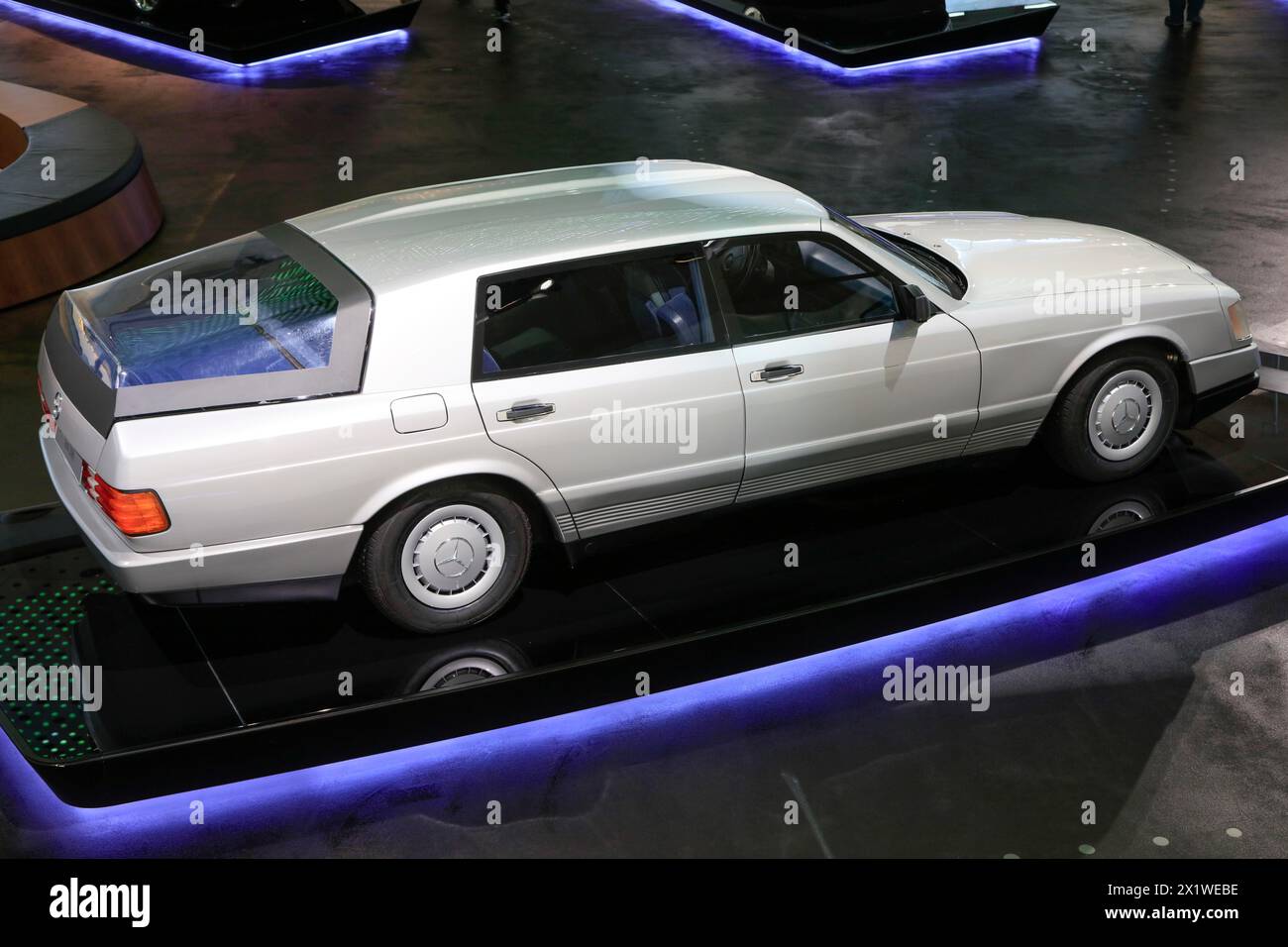 Mercedes-Benz Auto 2000, Mercedes-Benz Museum, Stuttgart, Baden ...