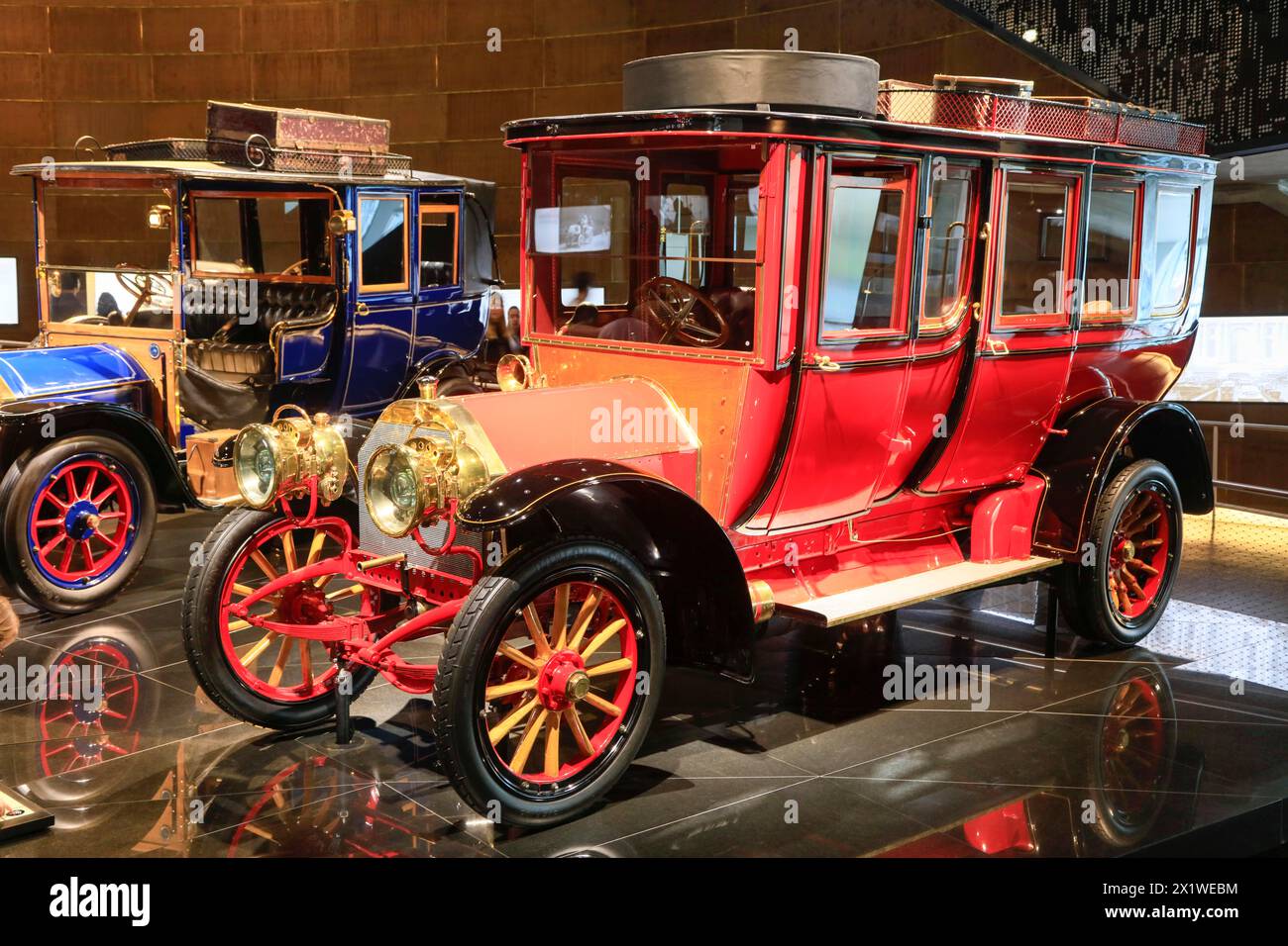 Mercedes-Simplex 60 hp touring saloon from 1907, Mercedes-Benz Museum ...