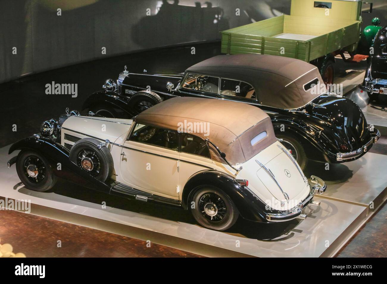 Mercedes-Benz 540 K Cabriolet B and Mercedes-Benz 770 Grand Mercedes ...