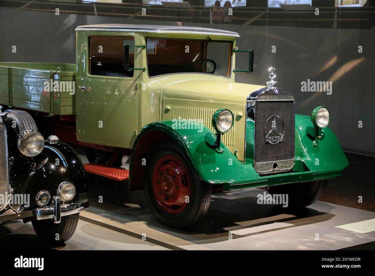 Mercedes-Benz Lo 2000 diesel platform lorry, Mercedes-Benz Museum ...