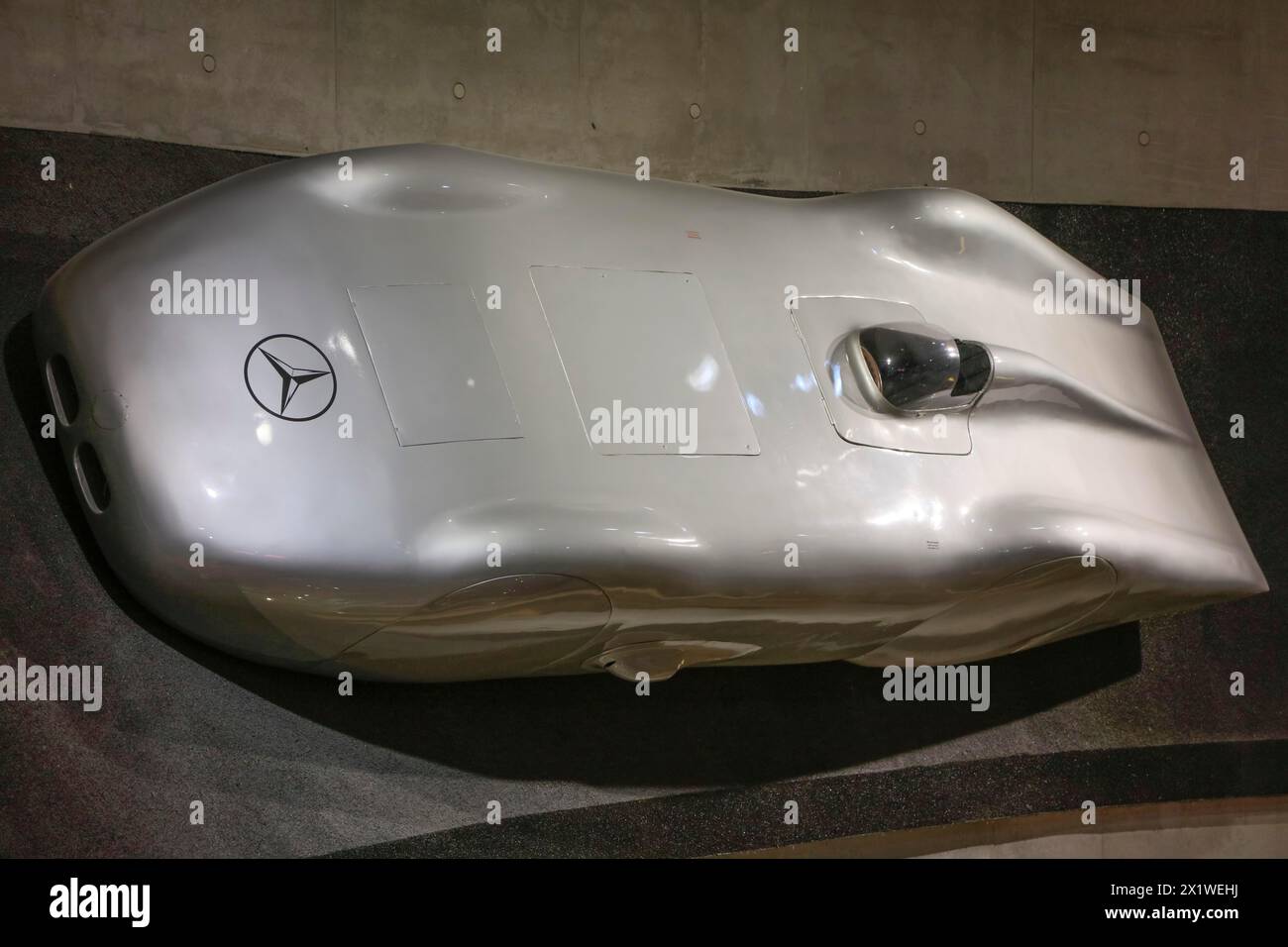 Mercedes-Benz W 125 twelve-cylinder record-breaking car from 1938 ...