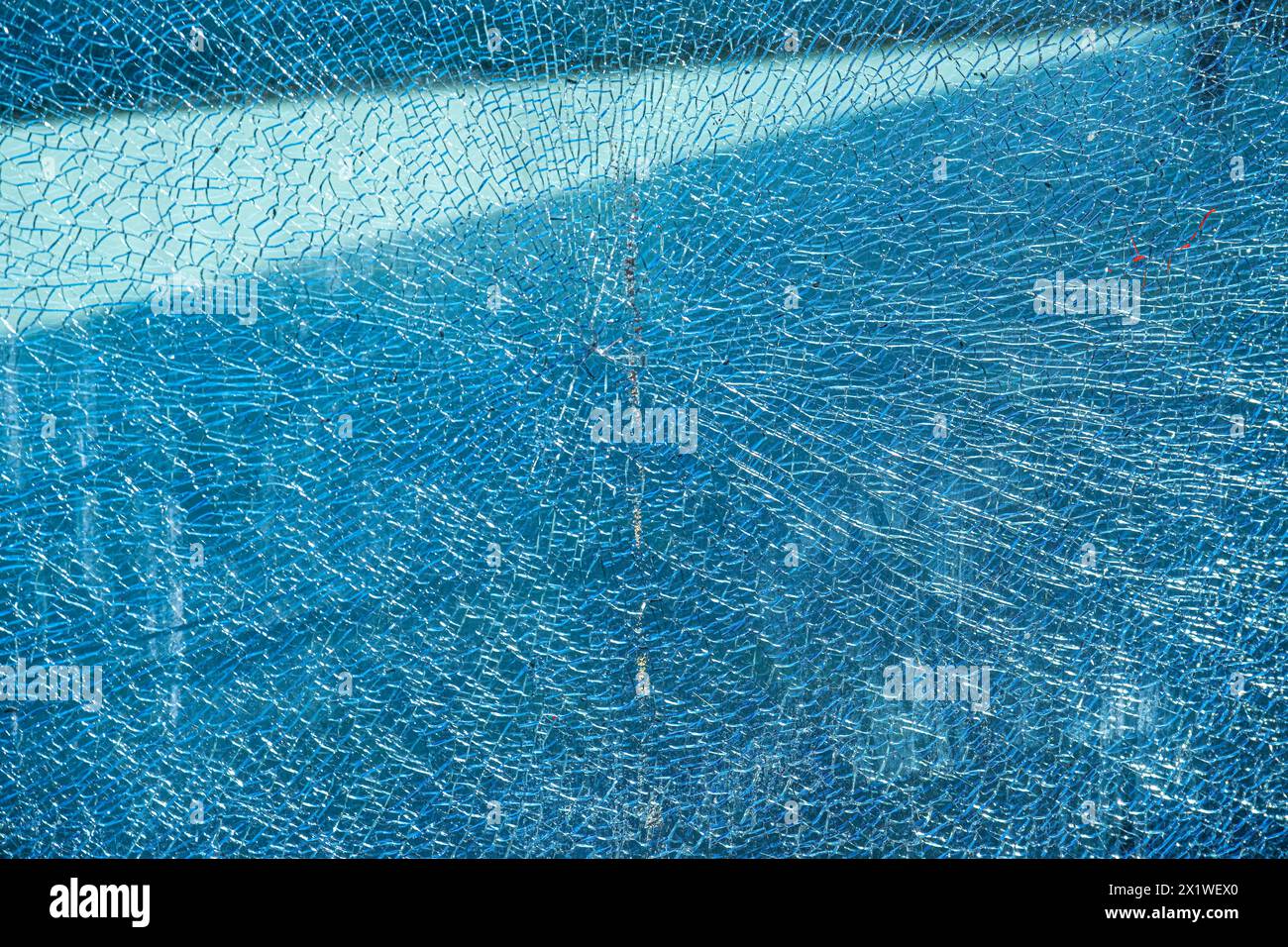 Laminated glass pane hi-res stock photography and images - Alamy