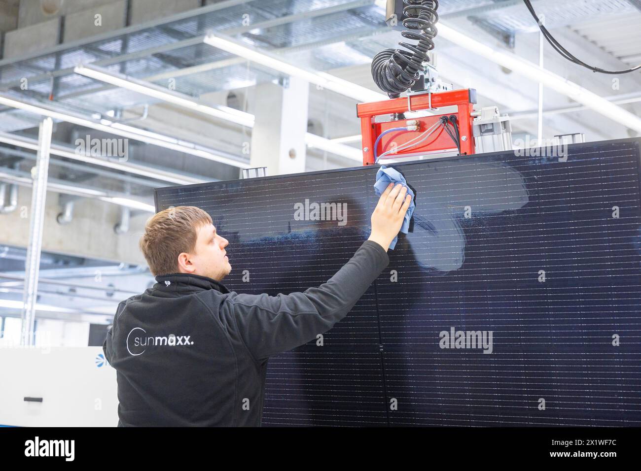 Sunmaxx PVT is a new innovative developer of photovoltaic thermal solar ...