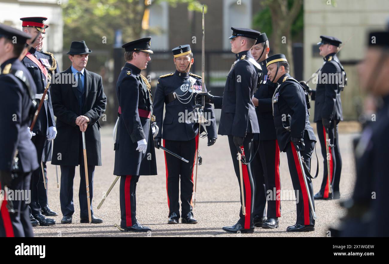 Regular unit of royal corps of signals hi-res stock photography and ...