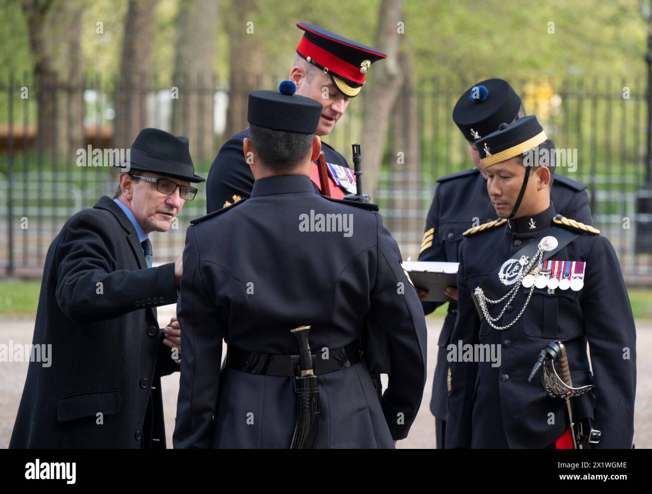 Brigade major household division hi-res stock photography and images ...
