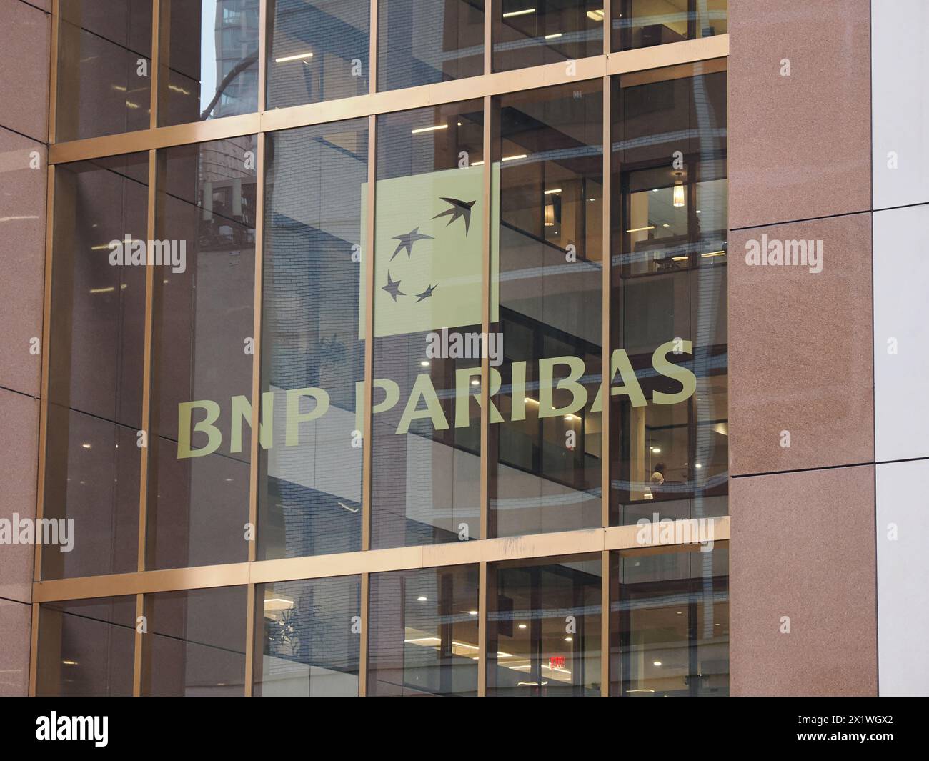 BNP Paribas office tower on 7th avenue in Manhattan Stock Photo - Alamy