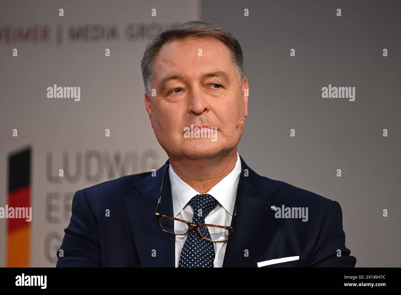 Prof. Dr. Frank Walthes, Vorstandsvorsitzender Versicherungskammer ...