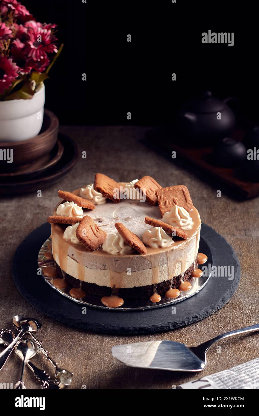Ice the cake hi-res stock photography and images - Alamy