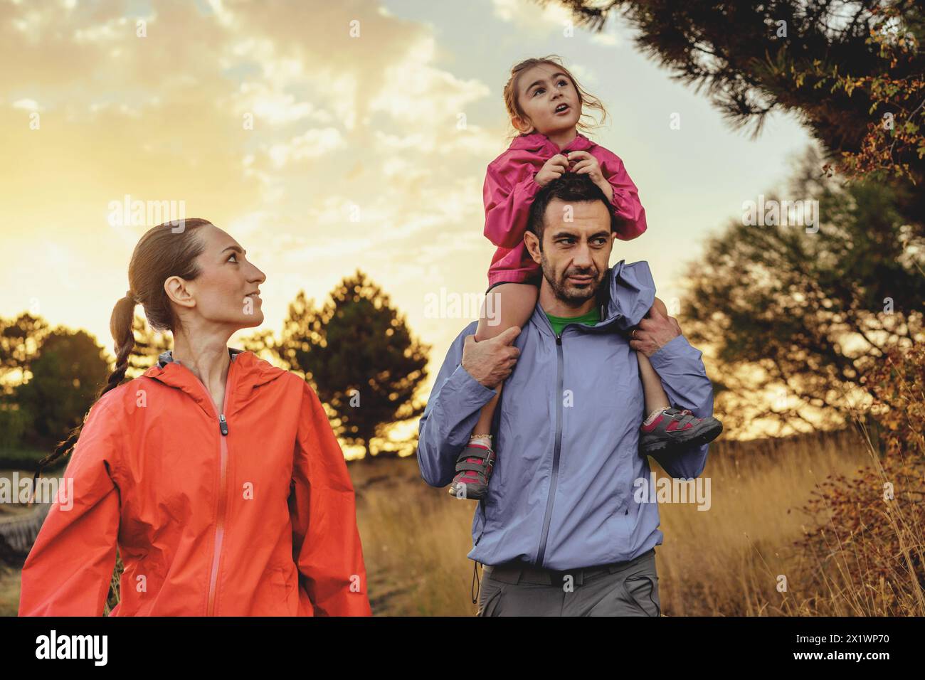 Shoulder ride adults hi-res stock photography and images - Alamy