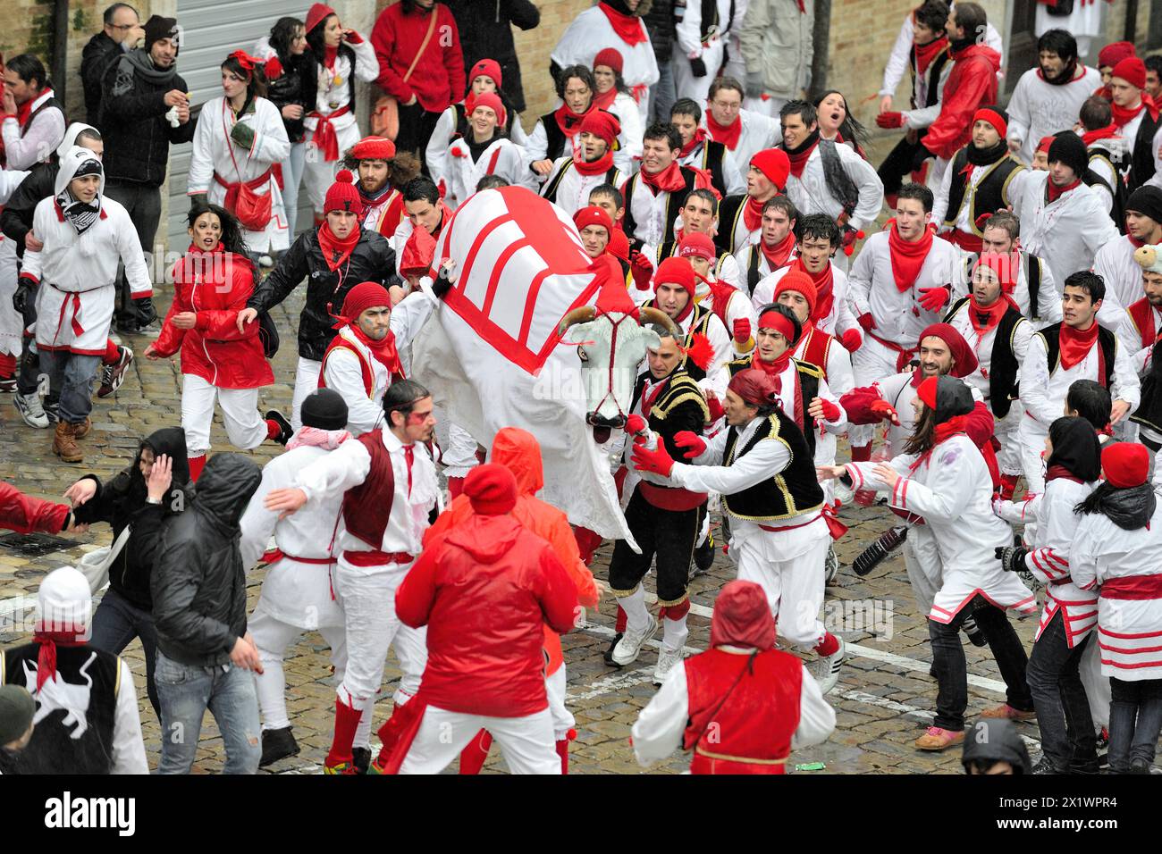 Fake bull hi-res stock photography and images - Alamy