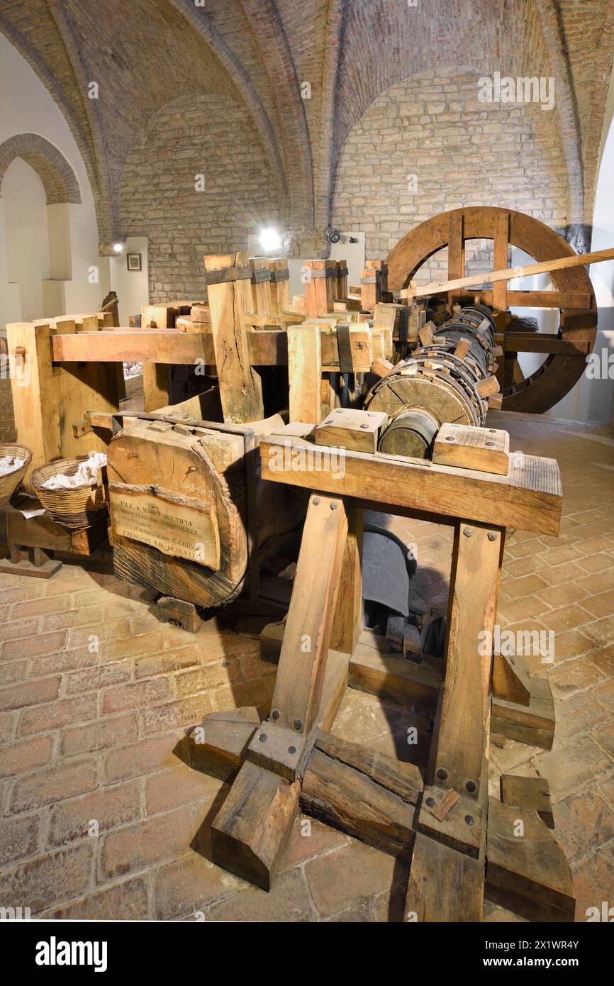 Hammer Stack. Hand Paper Processing Room. Paper and Watermark Museum ...