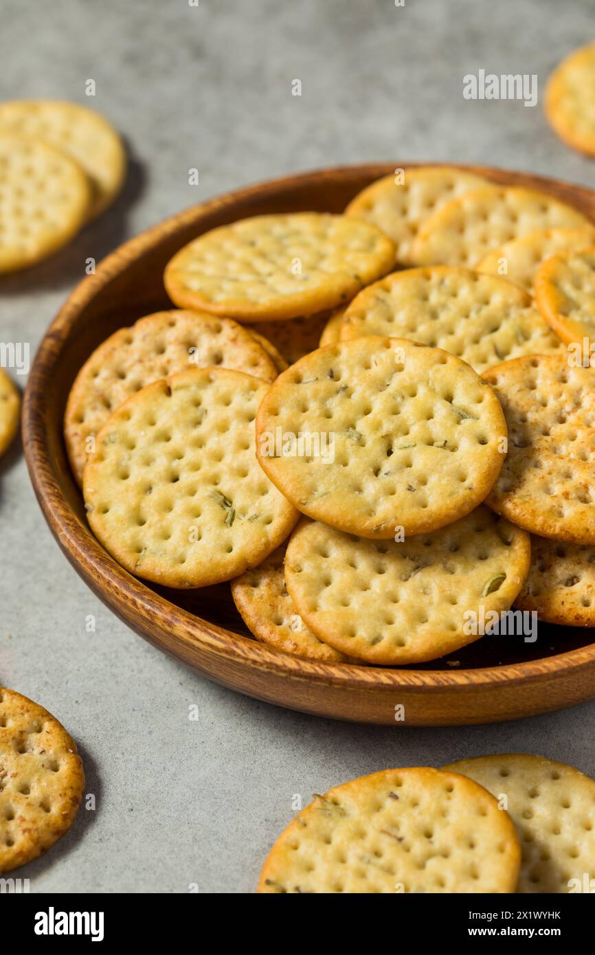 Assorted Round Whole Wheat Crackers in a Bowl Stock Photo - Alamy