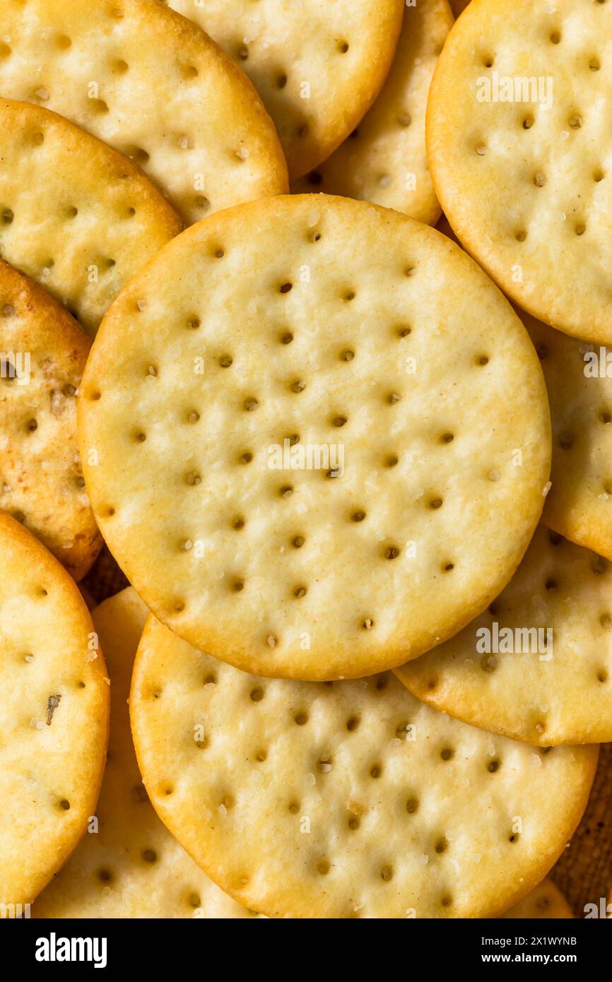 Assorted Round Whole Wheat Crackers in a Bowl Stock Photo - Alamy