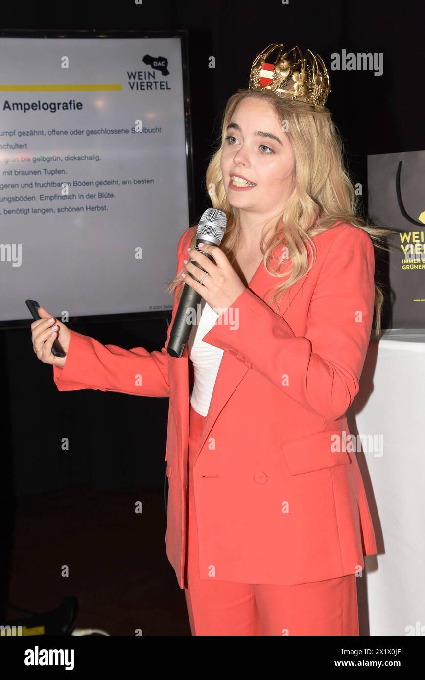Sophie I. Hromatka Oesterreichische Weinkoenigin Muenchen18.04.2024 Alte Kongresshalle ...
